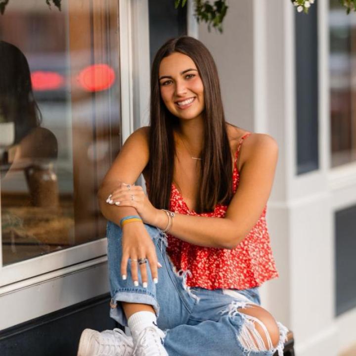 InnerView - Member Profile - Calli Thompson