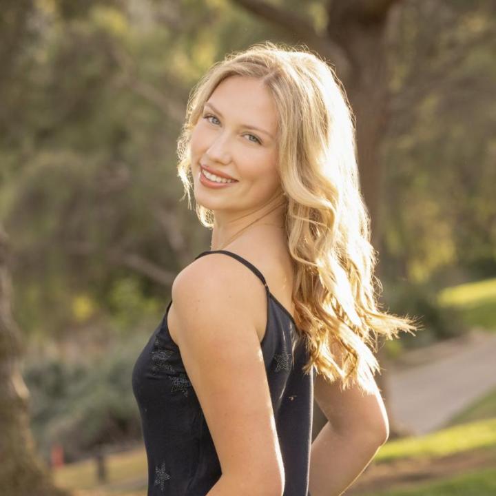 InnerView - Member Profile - Maya Bateman